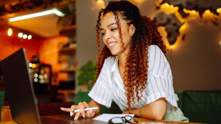 What are the types of website personalization?